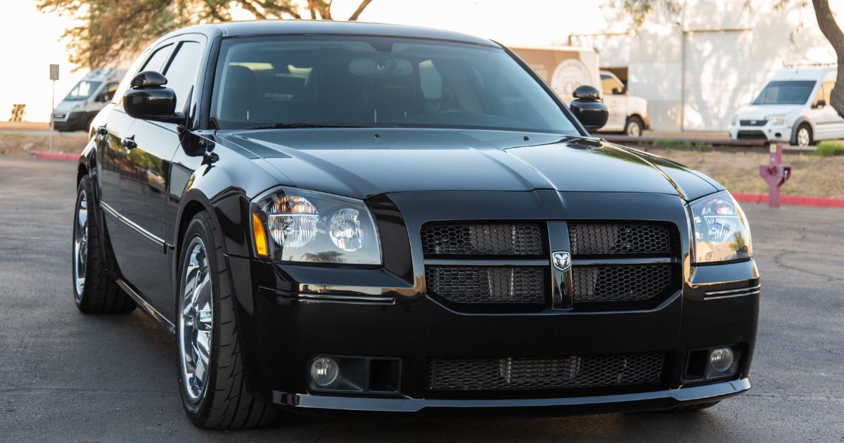 Dodge Magnum SRT8 2006 | Apex Customs